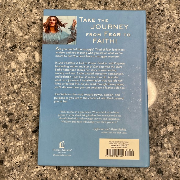 Sadie Robertson | Other | Sadie Robertson Live Fearless | Poshmark